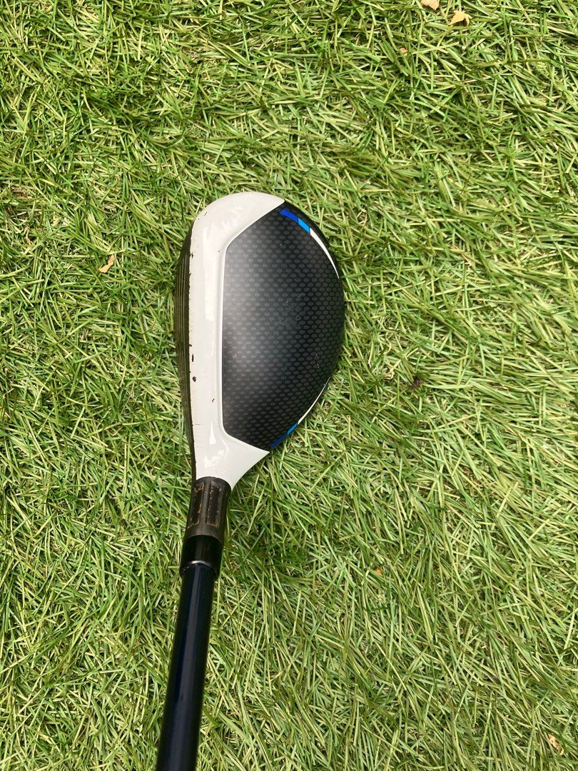 Taylormade SIM 2 Max 3-hybrid, Sports Equipment, Sports & Games, Golf on Carousell