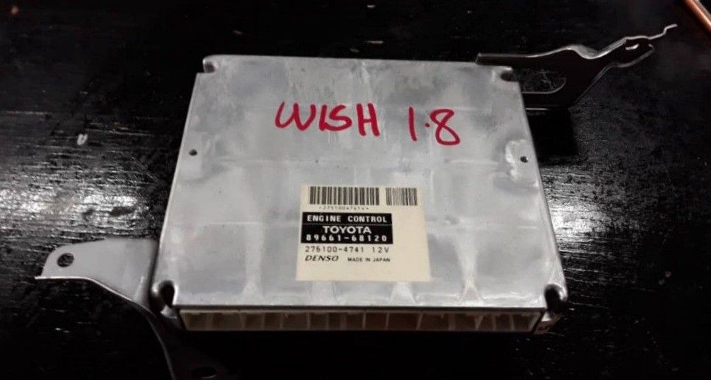 Toyota wish zne10 engine ecu, Car Accessories, Accessories on Carousell
