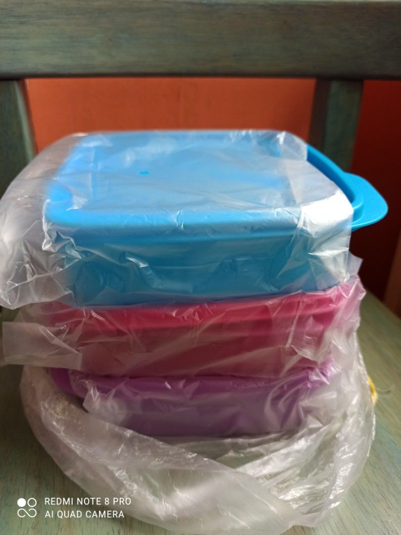 Tupperware LolliTup Lunch Box with divider [3 Colours] Stackable Picnic ...