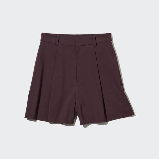 Uniqlo Smart Shorts, Women's Fashion, Bottoms, Shorts on Carousell