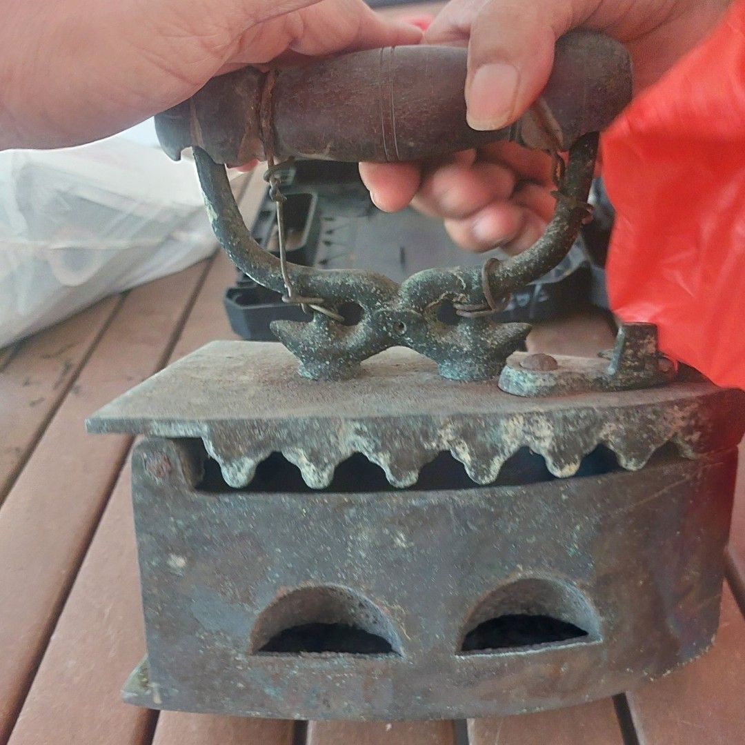 Very Old Iron (Charcoal), Hobbies & Toys, Memorabilia & Collectibles ...
