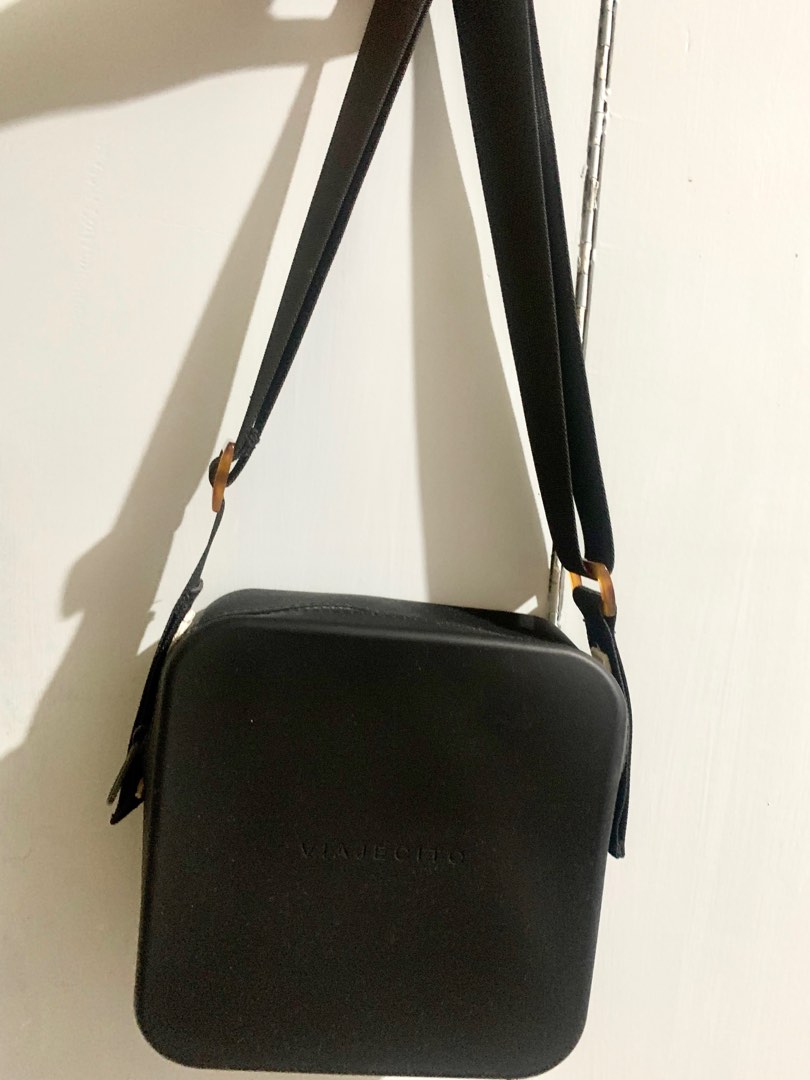 Viajecito XL Splashkit Set with black strap, Women's Fashion, Bags ...