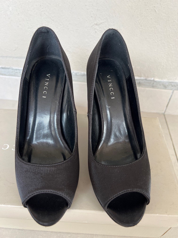 Vincci Heels, Women's Fashion, Footwear, Heels on Carousell