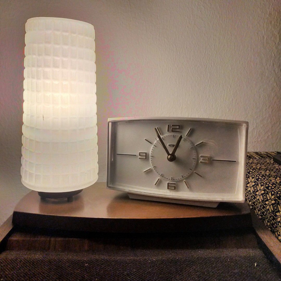 Vintage METAMEC Electric Table Clock with Night Light, Furniture & Home ...