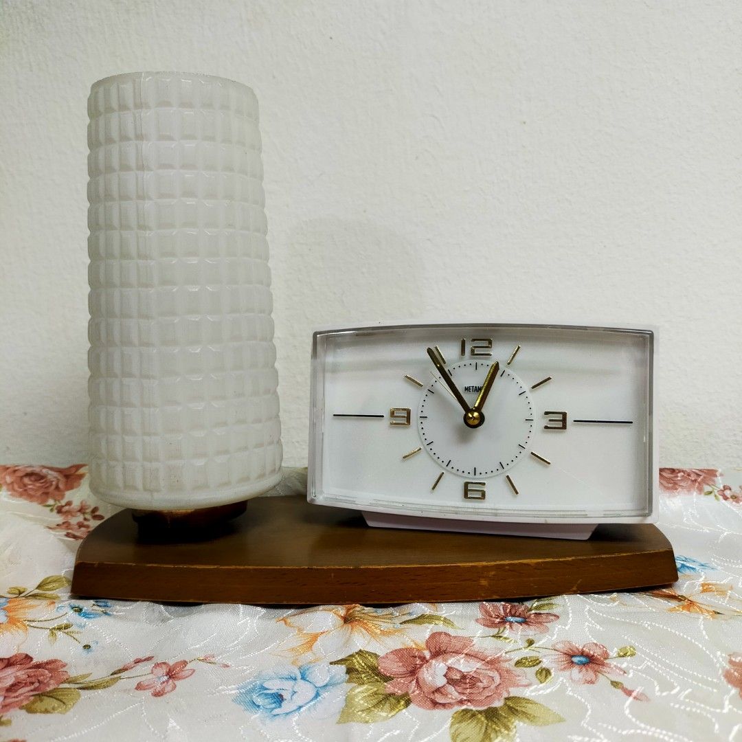 Vintage METAMEC Electric Table Clock with Night Light, Furniture & Home ...