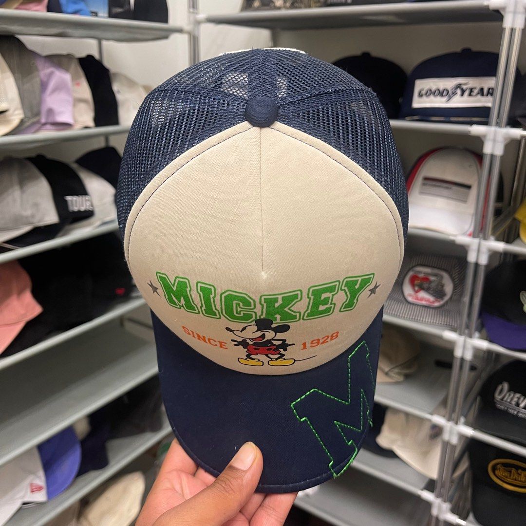 Vintage mickey mouse trucker hat, Men's Fashion, Watches & Accessories ...