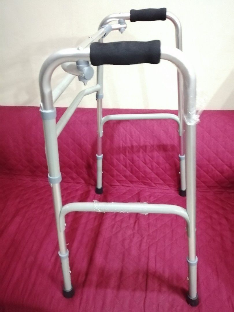 WALKER Without Wheels (FOR ADULTS) : Easy-to-use, Lightweight, Foldable ...