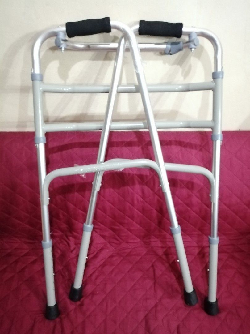 WALKER Without Wheels (FOR ADULTS) : Easy-to-use, Lightweight, Foldable ...