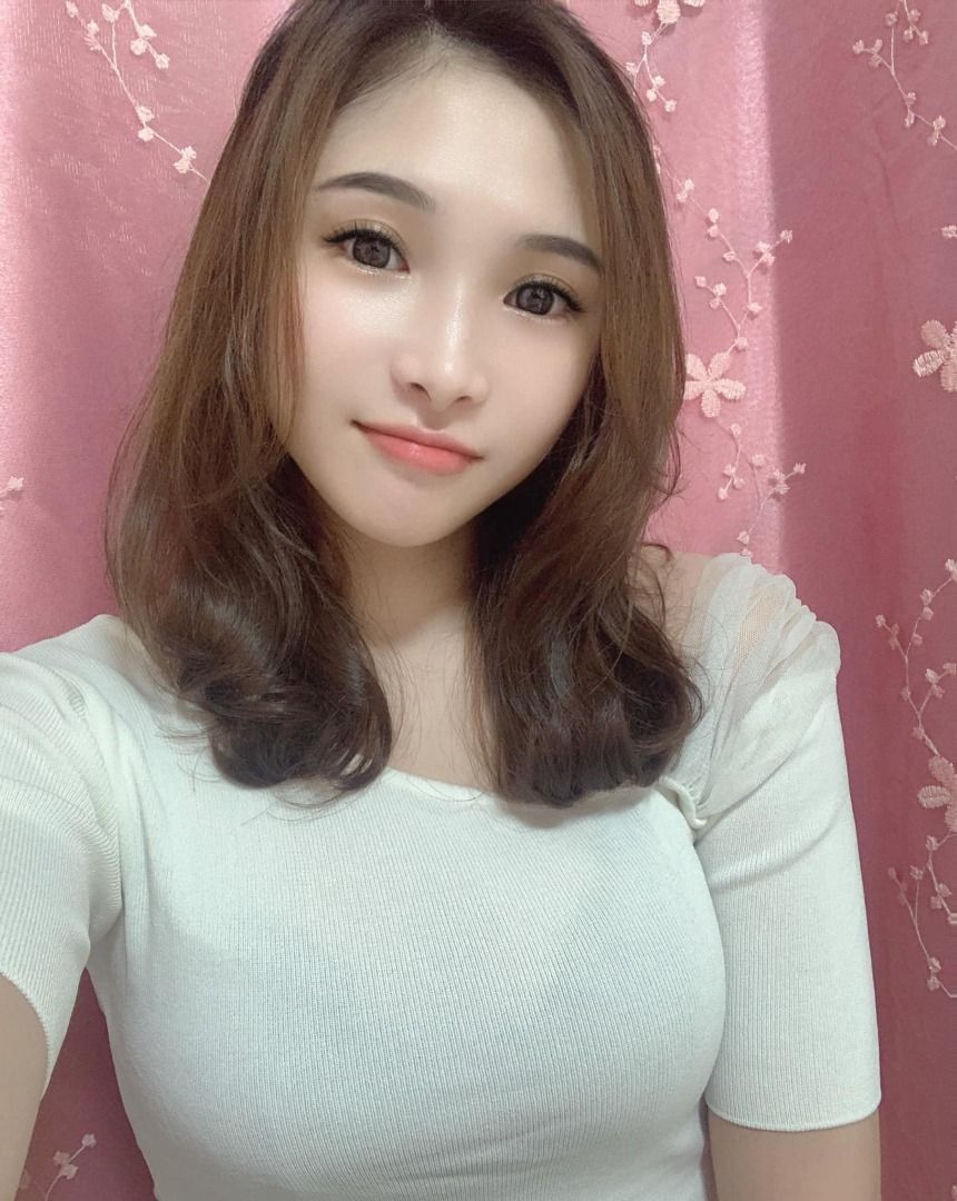 Relaxing Full Body Massages Hot Oil Massage U Spa. Jurong East MRT New girl Lavender is waiting ...