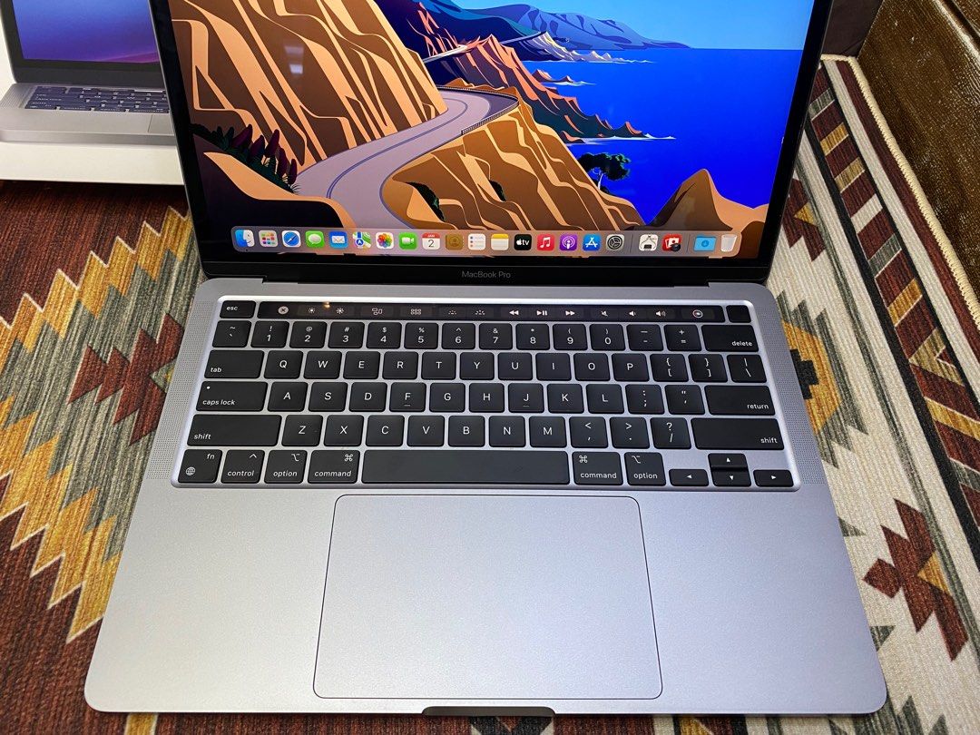 Apple MacBook Pro 2020 Spacegray M1 Chip 8gb ram 256gb SSD 70cc 13.3 ...