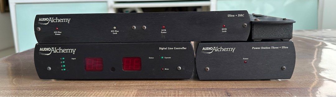 Audio Alchemy Digital Line Controller / Ultra DAC / Power Station Three ...