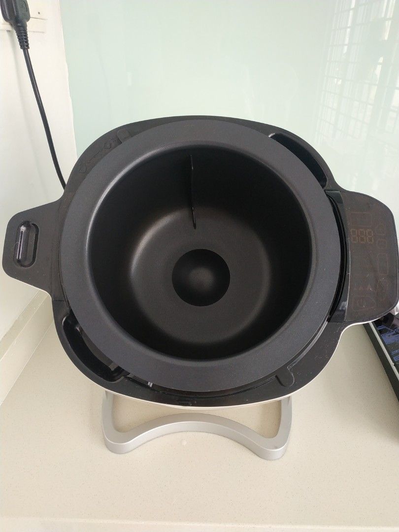 World Kitchen Auto stir fryer, TV & Home Appliances, Kitchen Appliances ...