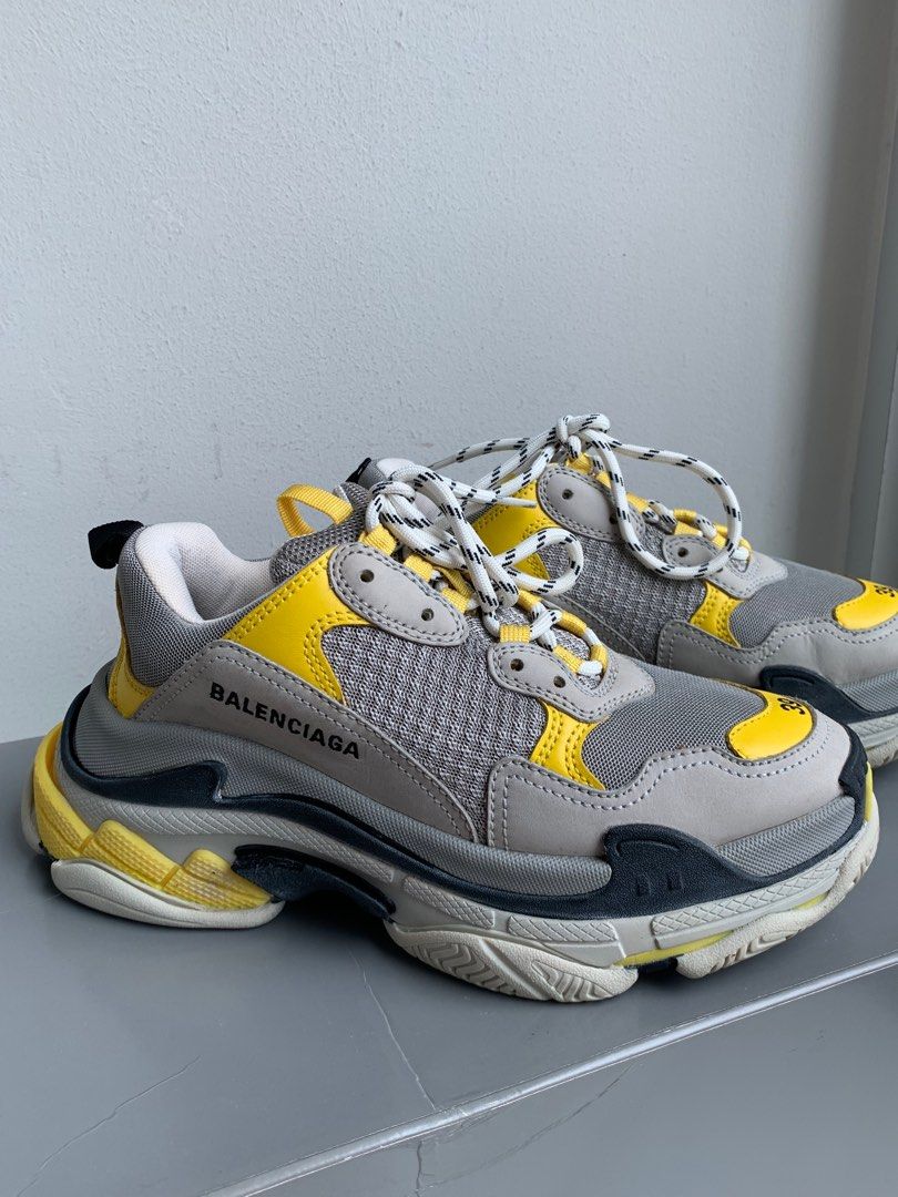 Balenciaga Triple S, Men's Fashion, Footwear, Sneakers on Carousell