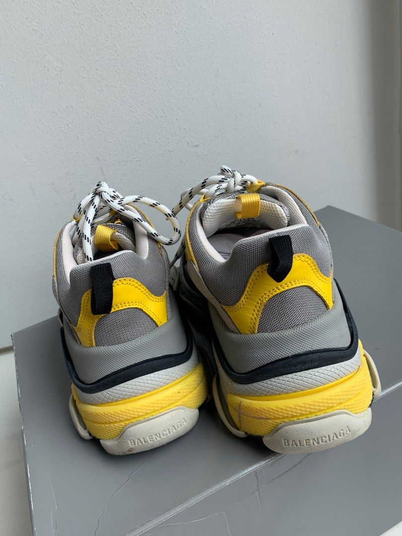 Balenciaga Triple S, Men's Fashion, Footwear, Sneakers on Carousell