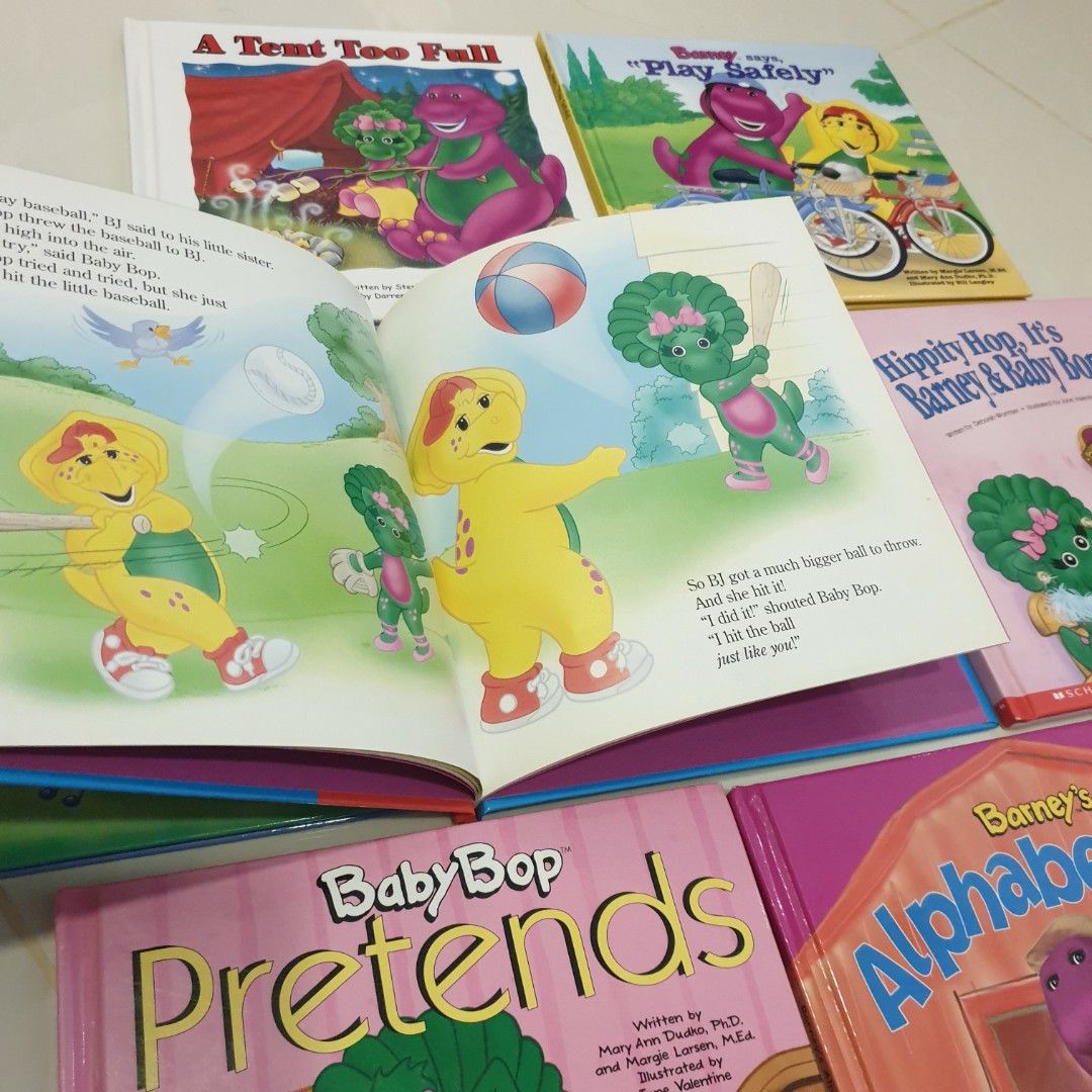 Barney Books Scholastic Authentic Books, Hobbies & Toys, Books ...
