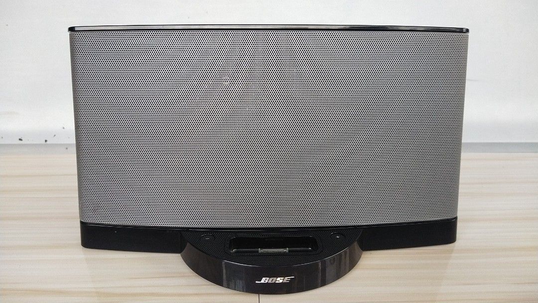 BOSE SOUNDOCK PORTABLE, Audio, Portable Music Players on Carousell