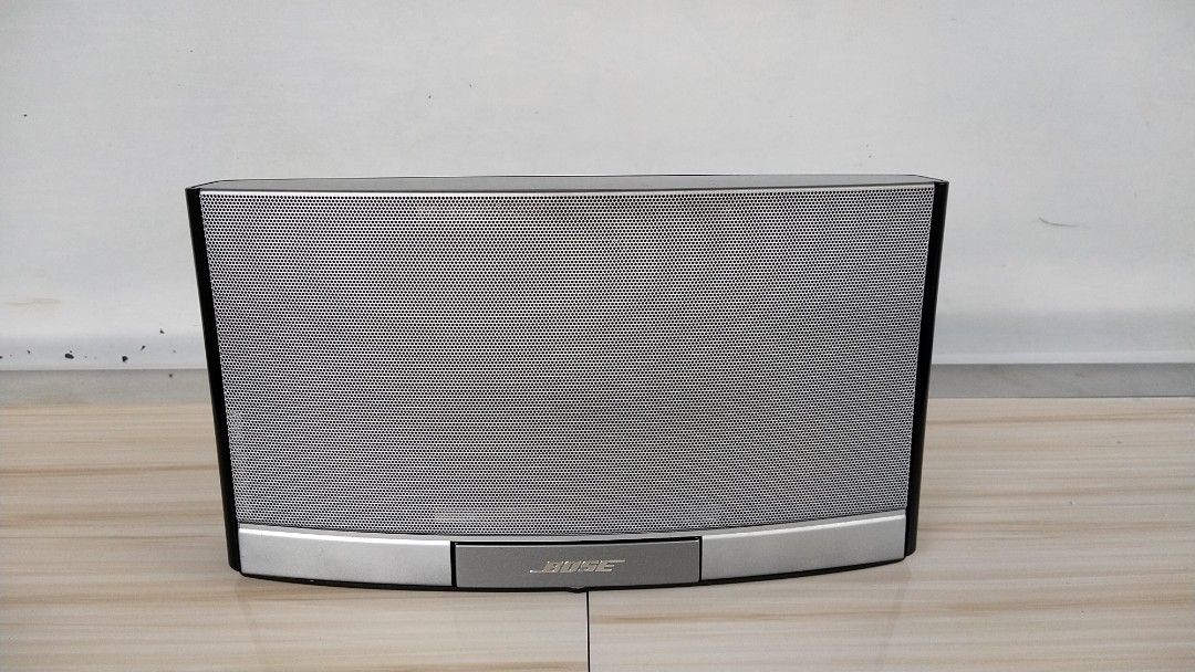 BOSE SOUNDOCK PORTABLE, Audio, Portable Music Players on Carousell