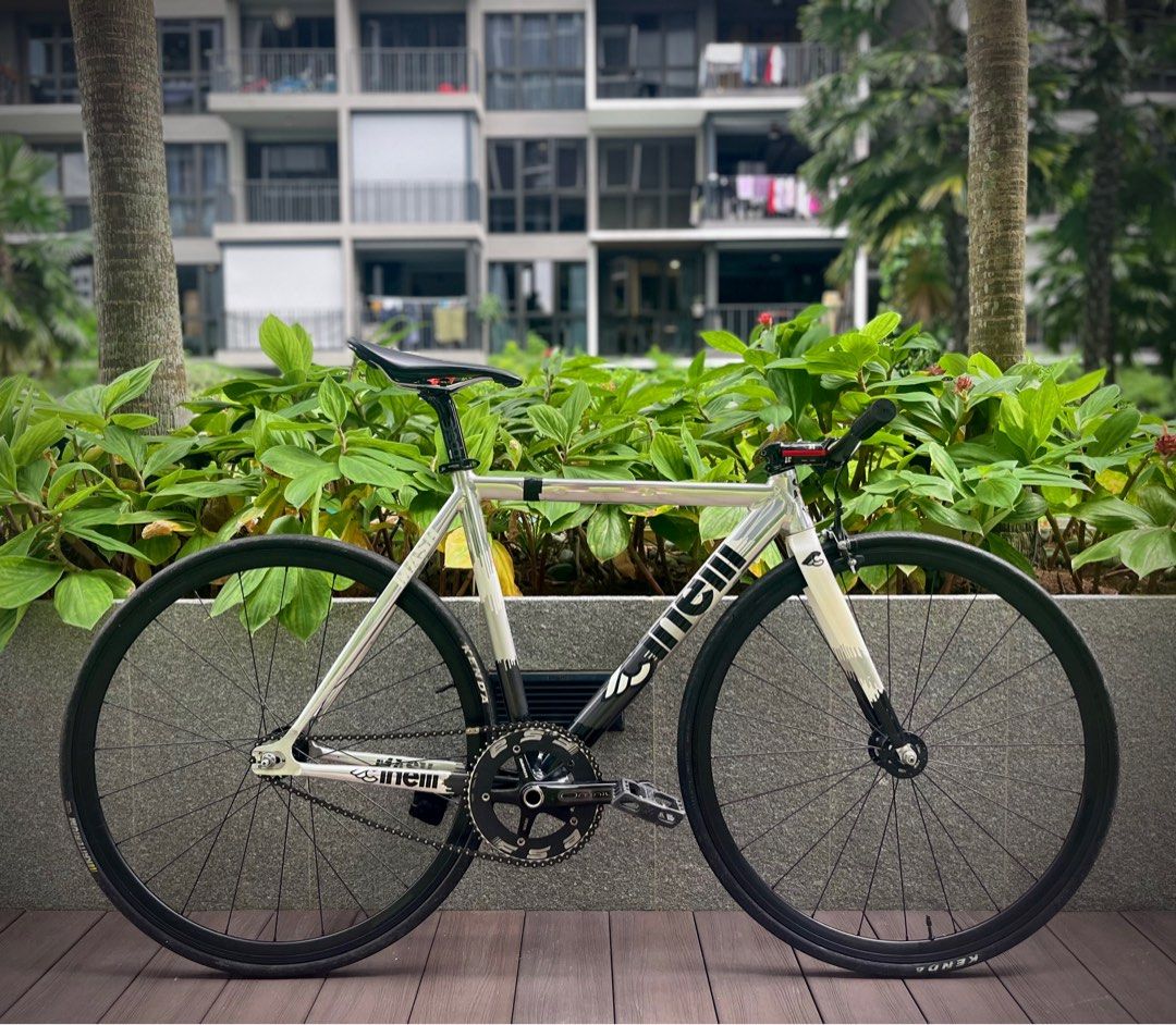 Cinelli mash histogram 14 trading, Sports Equipment, Bicycles & Parts ...