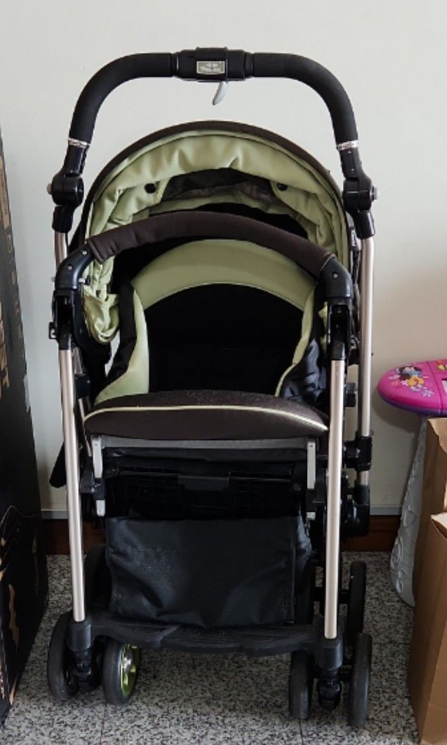 Combi miracle turn stroller, Babies & Kids, Going Out, Strollers on Carousell
