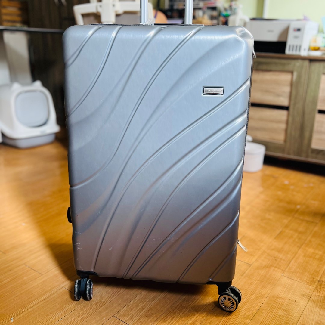 Compass Travel Luggage up to 30 kilos, Hobbies & Toys, Travel, Luggage ...