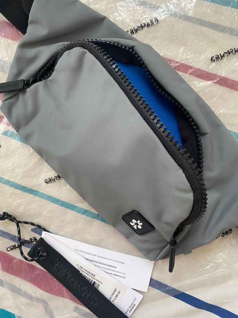 Crumpler Clam Chowder, Men's Fashion, Bags, Belt bags, Clutches and ...