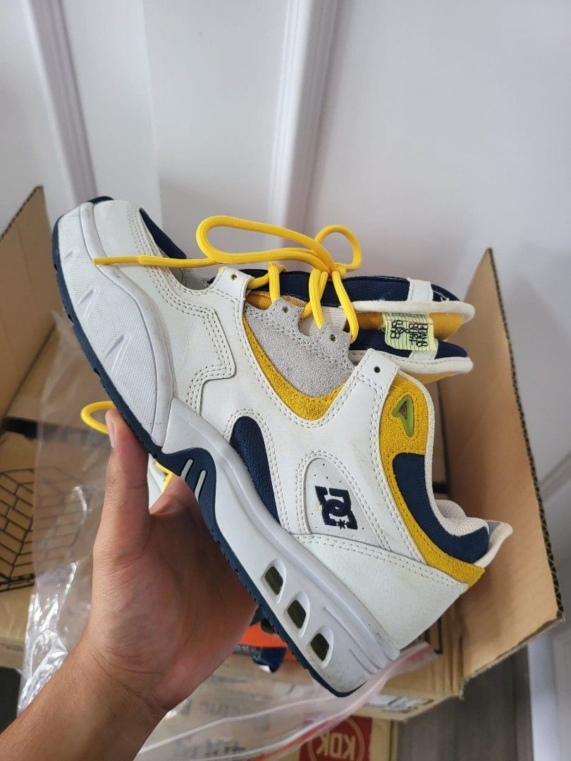 DC Shoes Kalis OG x Beams, Men's Fashion, Footwear, Sneakers on Carousell