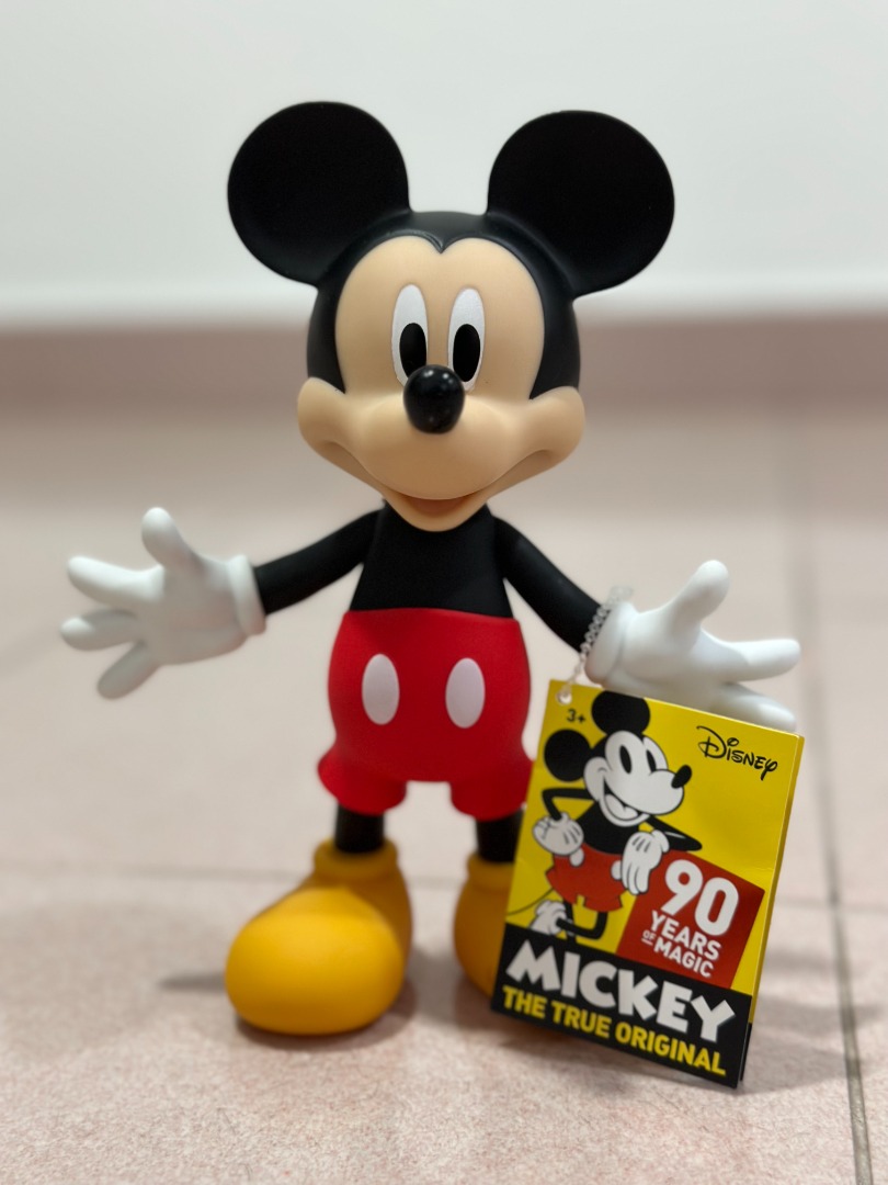 DISNEY Mickey Mouse Collectible Poseable Figure 90 Years of Magic 8 ...
