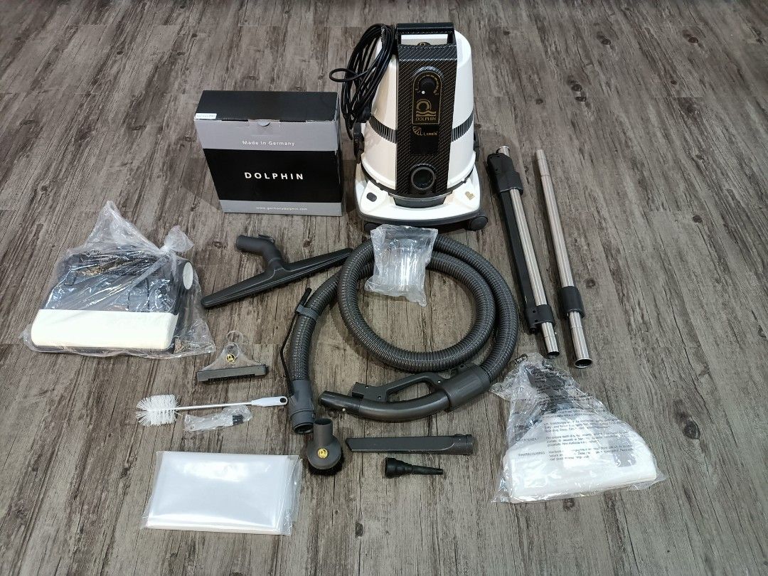 Dolphin S3 only 1 year, TV & Home Appliances, Vacuum Cleaner ...