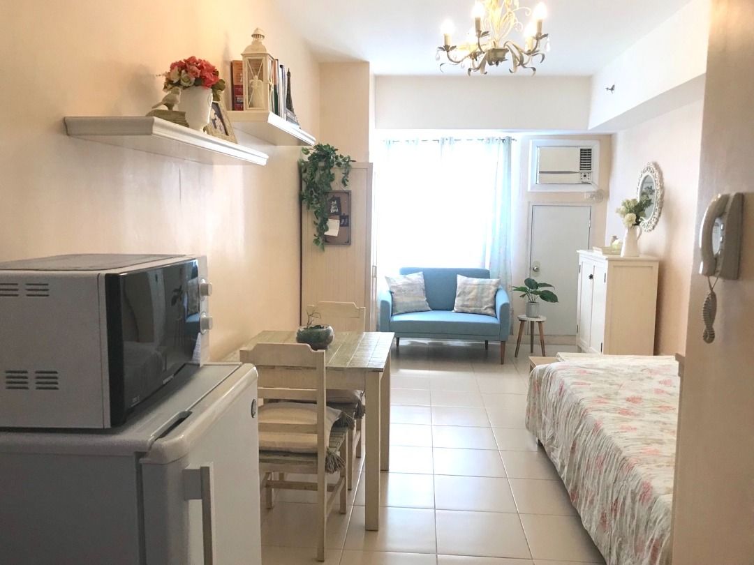 Furnished Studio Unit with Manila Bay View across UP College of ...
