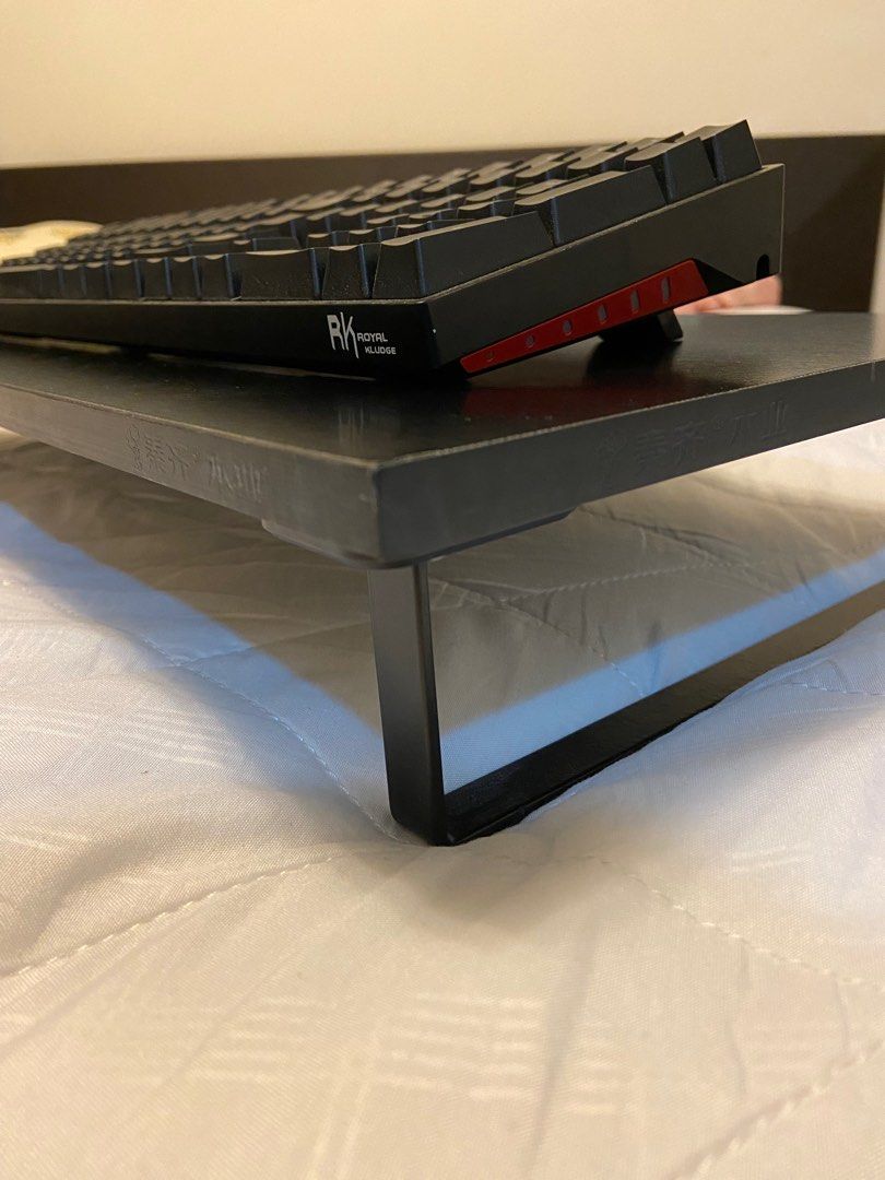 Royal Kludge mechanical gaming keyboard (RK932) with elevating stand ...