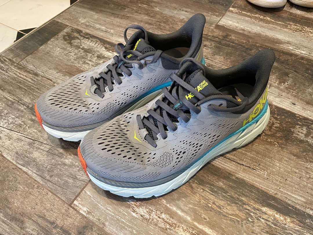 Hoka Clifton 7 wide, 男裝, 鞋, 波鞋 - Carousell
