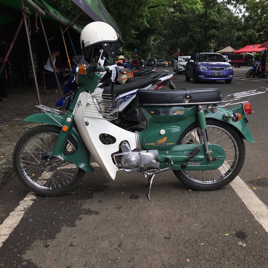Honda 70 duluxe bekjul, Motor di Carousell