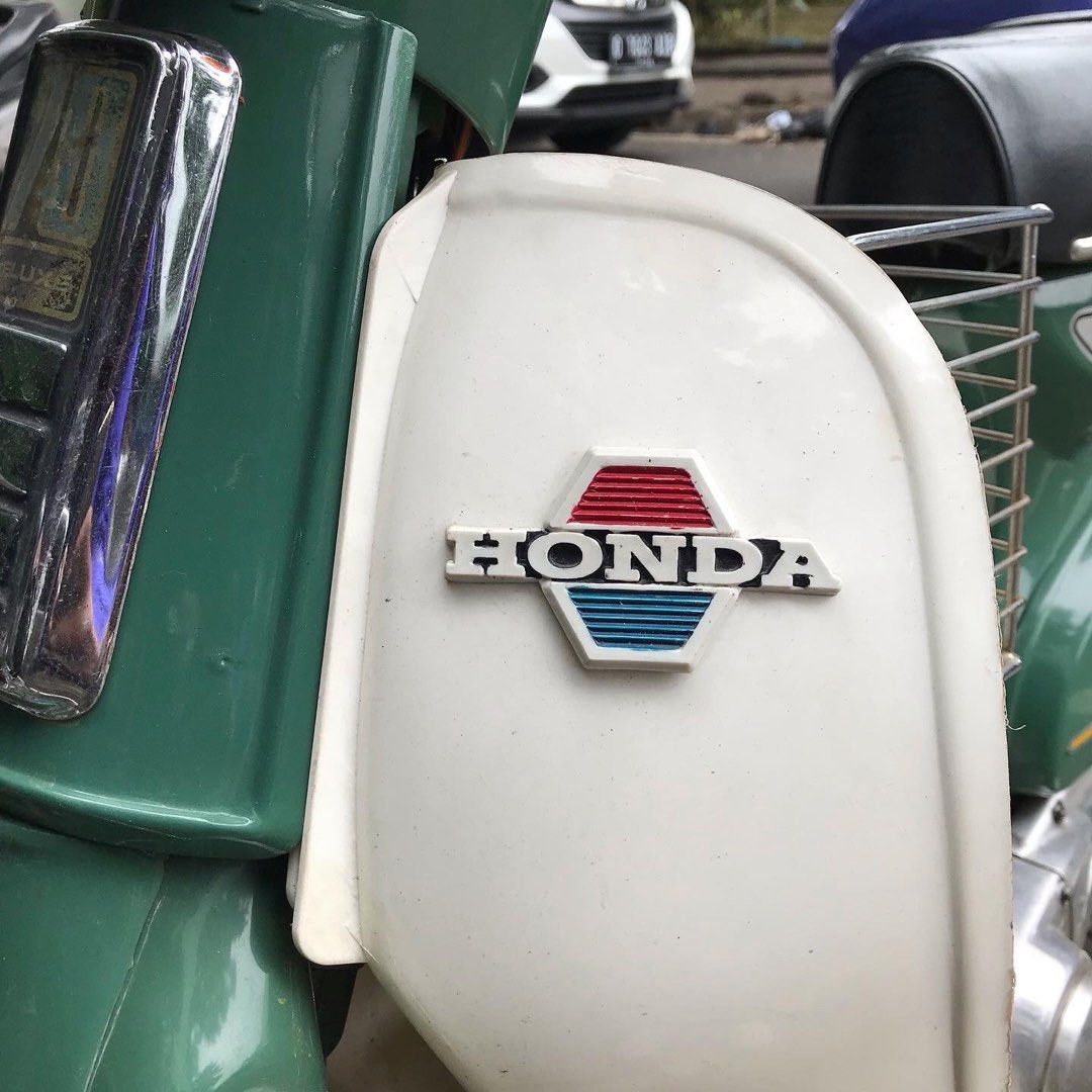 Honda 70 duluxe bekjul, Motor di Carousell