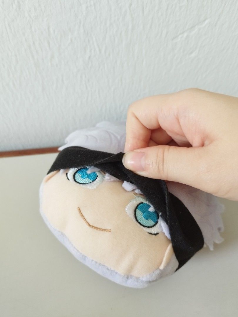 Jujutsu Kaisen Satoru Gojo coin pouch, Hobbies & Toys, Collectibles ...