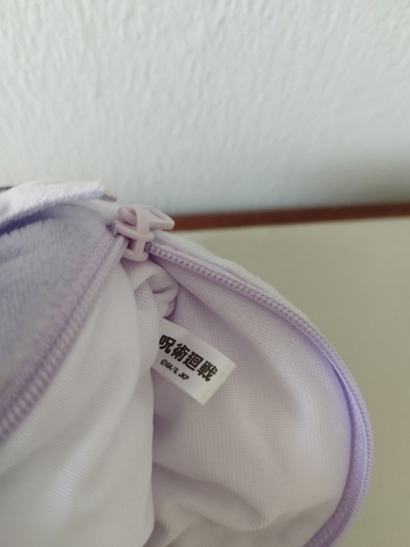 Jujutsu Kaisen Satoru Gojo coin pouch, Hobbies & Toys, Collectibles ...