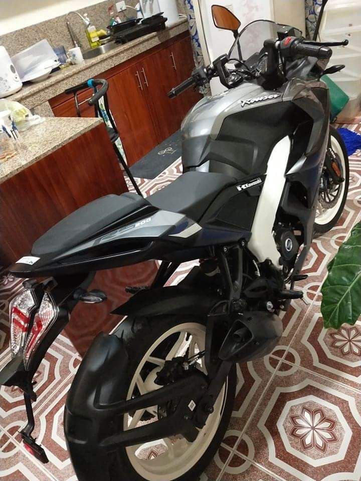 Kawasaki Rouser 200, Motorbikes, Motorbikes for Sale on Carousell