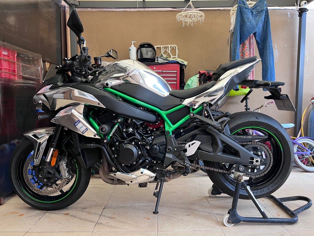 Kawasaki zh2 2022, Motorbikes, Motorbikes for Sale on Carousell