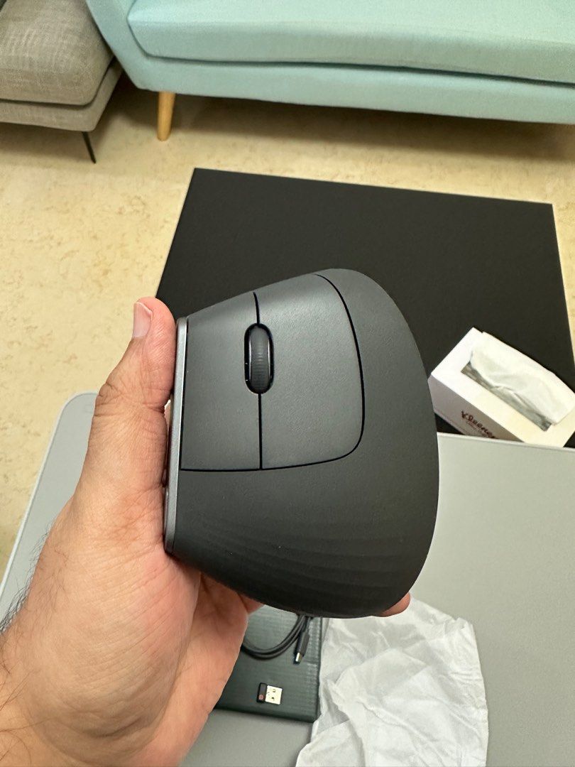 Like new Logitech MX Vertical Advanced Ergonomic Mouse black, Computers ...