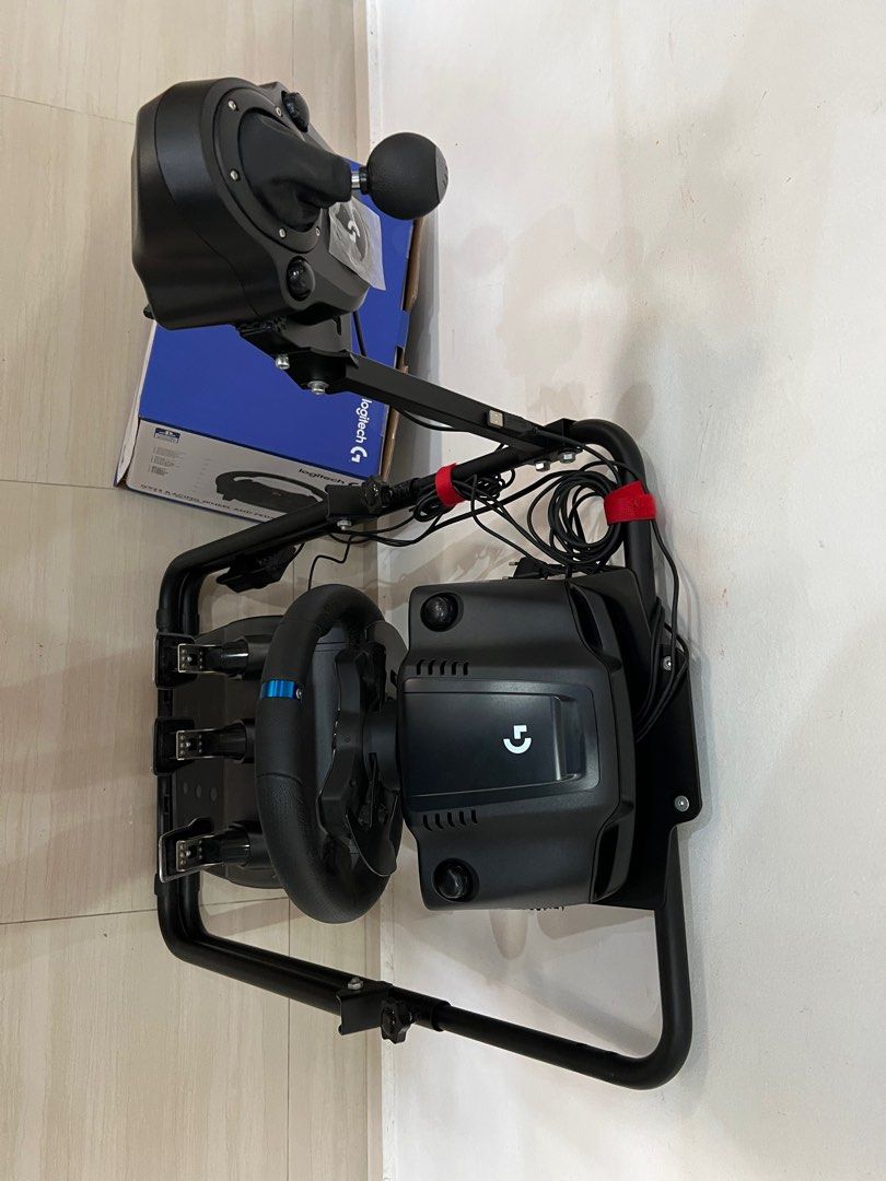 Logitech G923 Racing Wheel and Pedal + rig, Video Gaming, Video Game ...