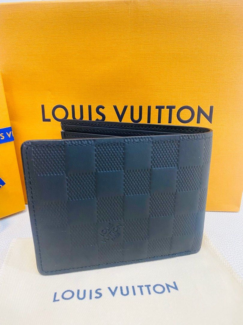 Men's Louis Vuitton Wallet, Luxury, Bags & Wallets on Carousell