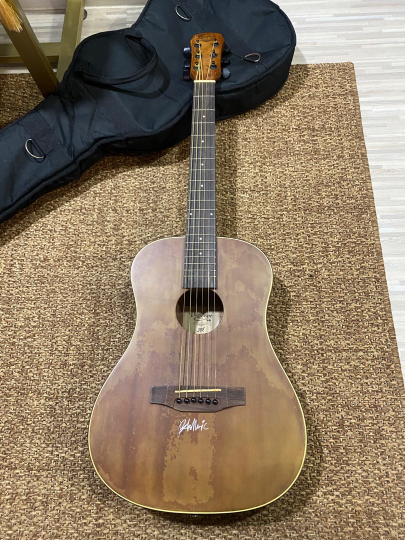 Maestro Guitar, Hobbies & Toys, Music & Media, Musical Instruments on ...