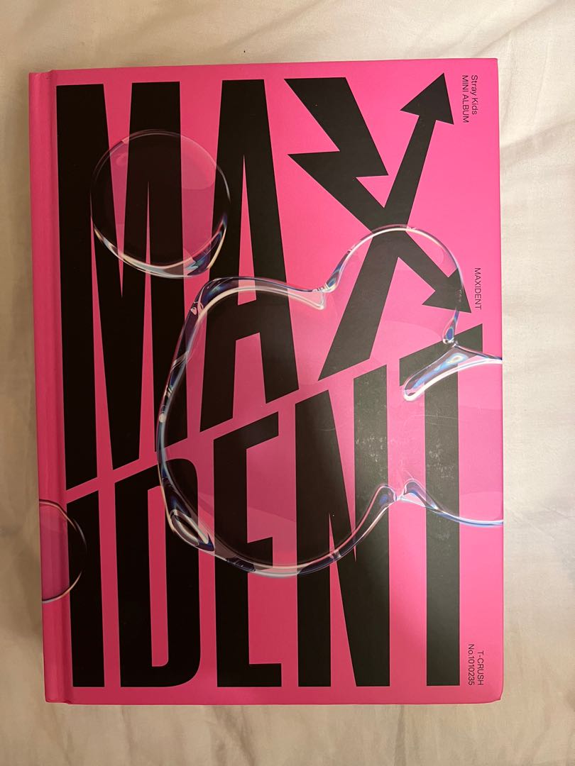 maxident album stray kids, 興趣及遊戲, 收藏品及紀念品, 韓流 - Carousell