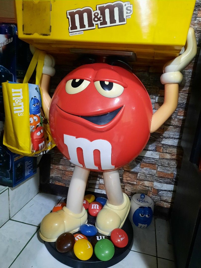 M&m's Collectibles Statue, Candy Dispenser, Hobbies & Toys, Memorabilia ...
