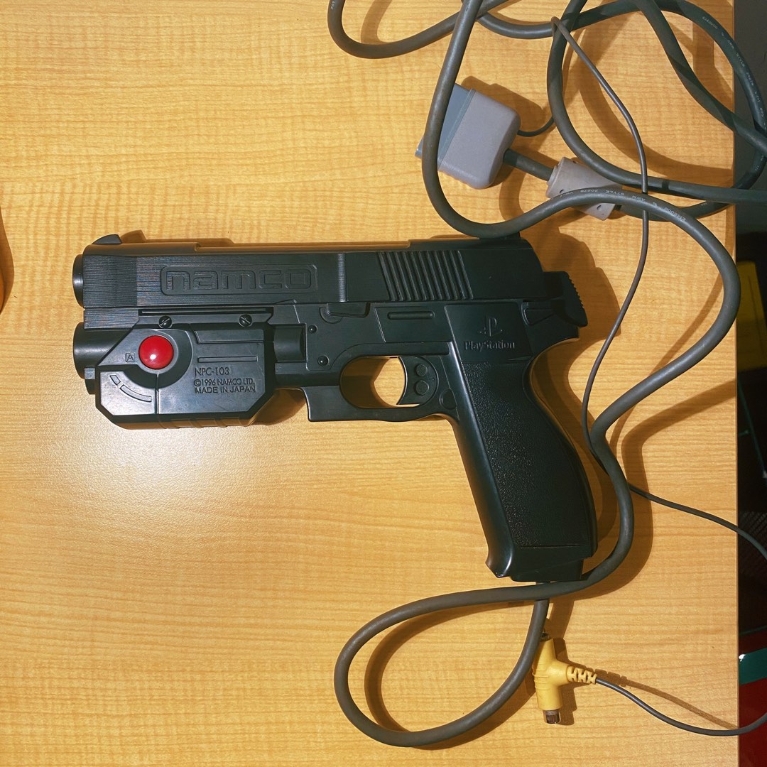 Namco Npc 103 Light gun for playstation 1 Untested, Video Gaming, Video ...