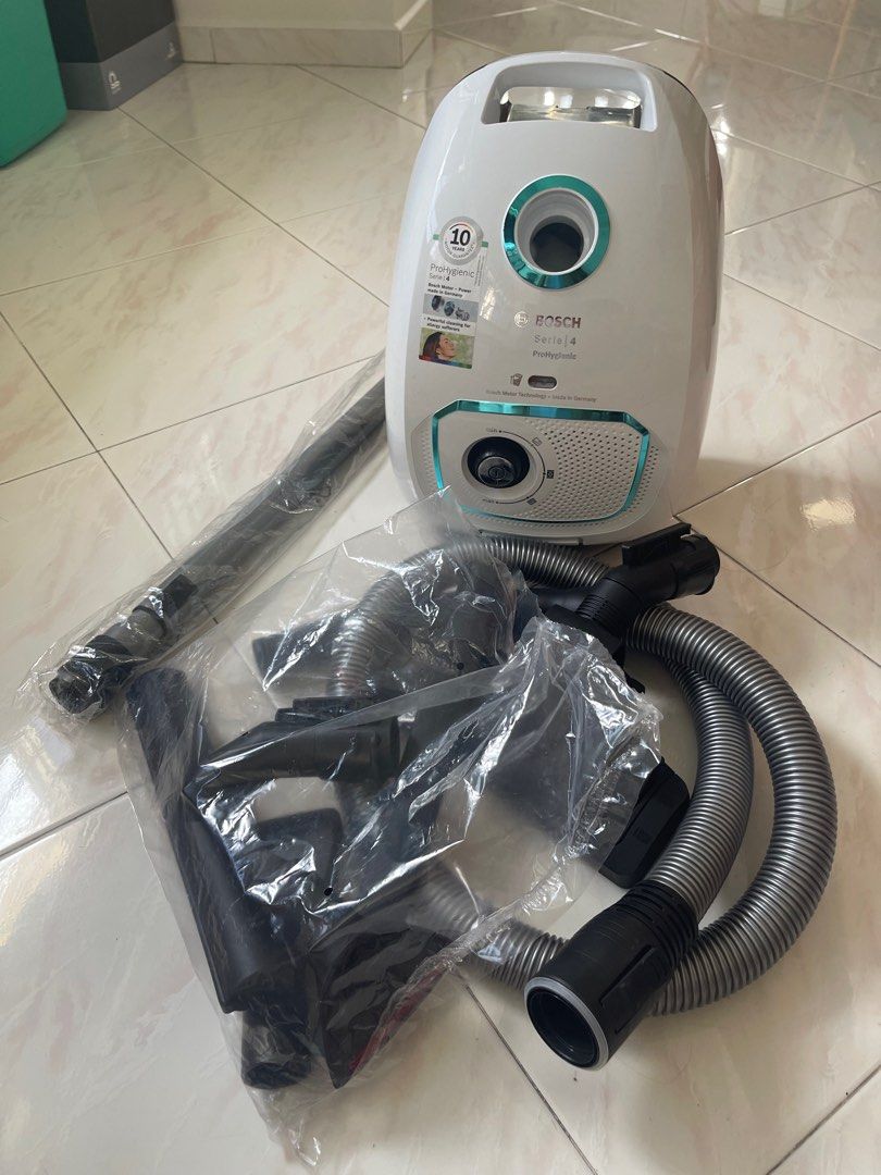Bosch Vacuum Cleaner Sr-4 + Free refill ($25), TV & Home Appliances, Vacuum Cleaner ...