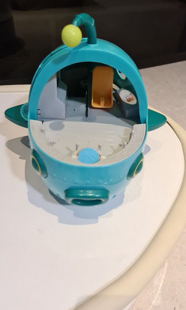 Octonaut Gup A, Hobbies & Toys, Toys & Games on Carousell