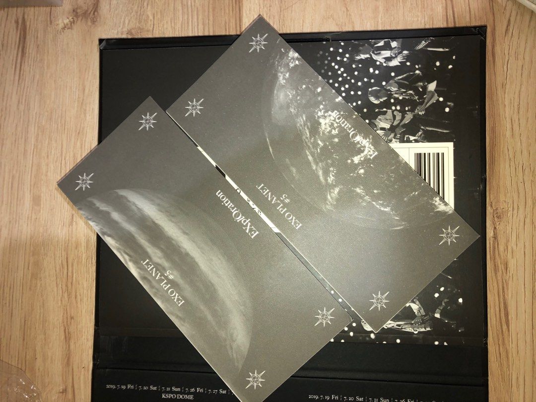 Official EXO PLANET #5 EXplOration Photobook & Live Album, Hobbies ...