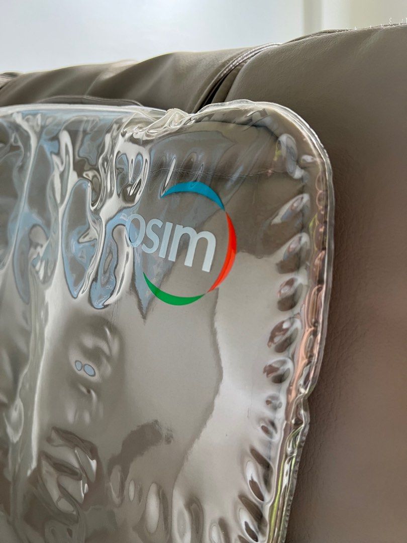 Osim iMedic Massage Chair, Health & Nutrition, Massage Devices on Carousell