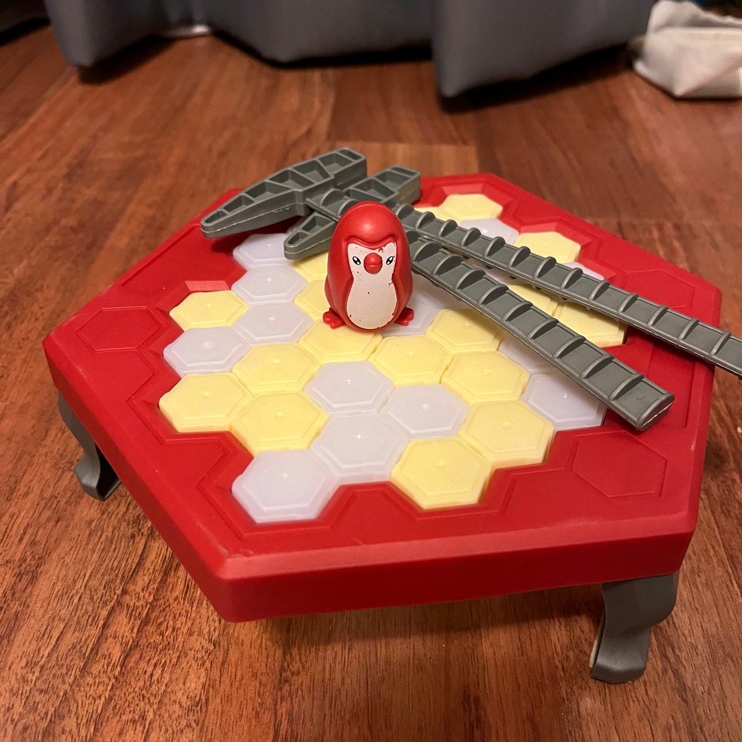 Penguin Ice Cube Toy, Hobbies & Toys, Toys & Games on Carousell