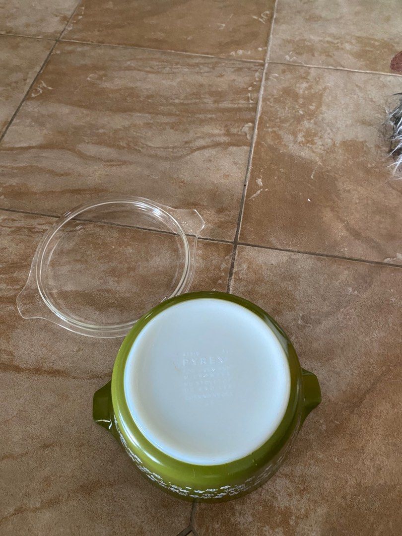 Pyrex Spring Blossom Vintage 1970s Avocado Green & White Crazy Daisy 1 ...